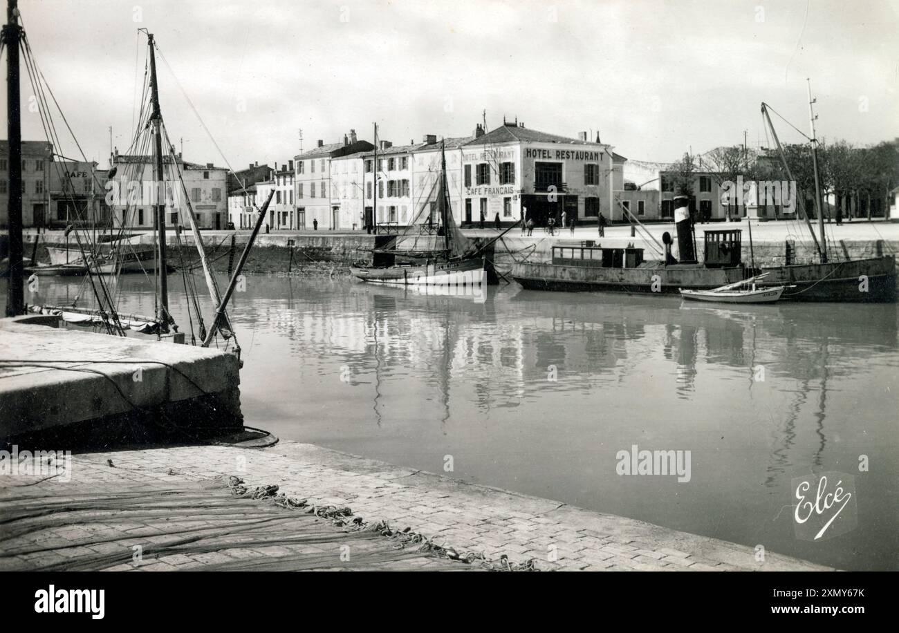 Port entrance and hotel, Ile de Re, France Stock Photo - Alamy