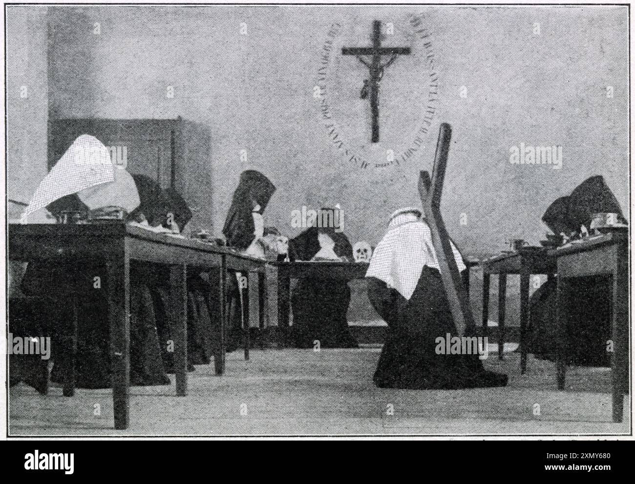 Carmelite nuns hi-res stock photography and images - Alamy