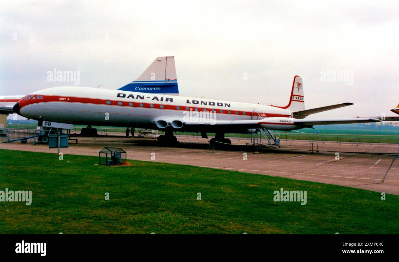 de Havilland DH.106 Comet 4C G-APDB Stock Photo - Alamy