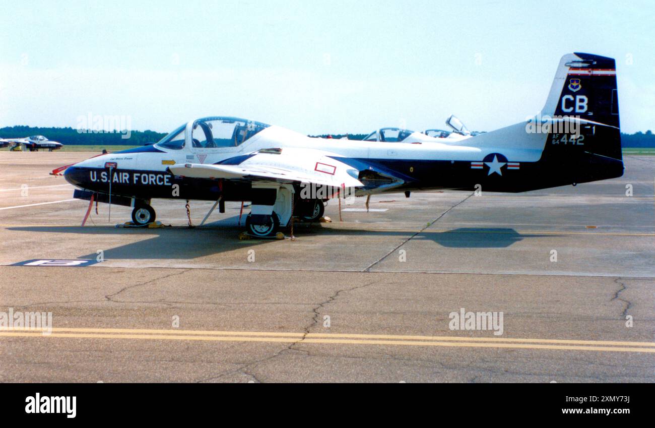 Cessna T-37B 64-13442 Stock Photo - Alamy