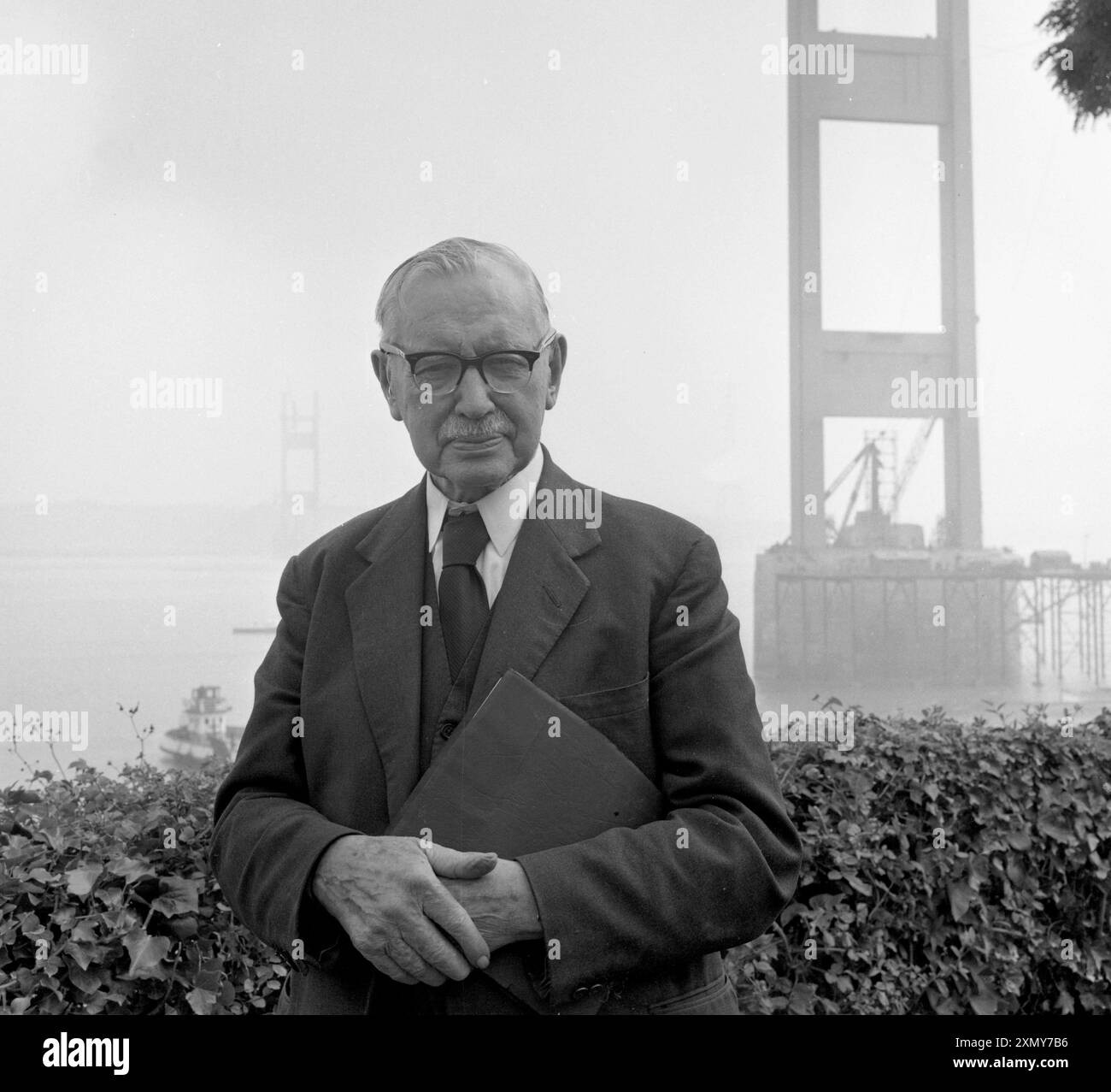 Bridge substructure hi-res stock photography and images - Alamy