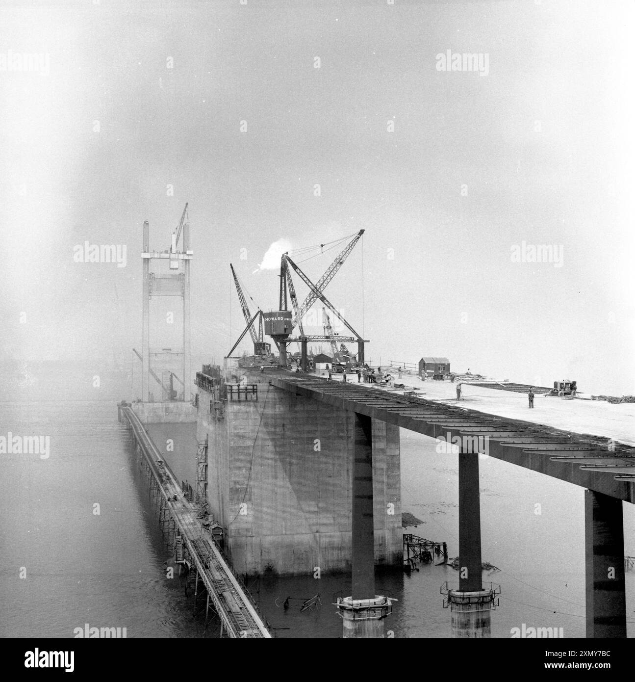 Building the Severn Bridge Stock Photo - Alamy