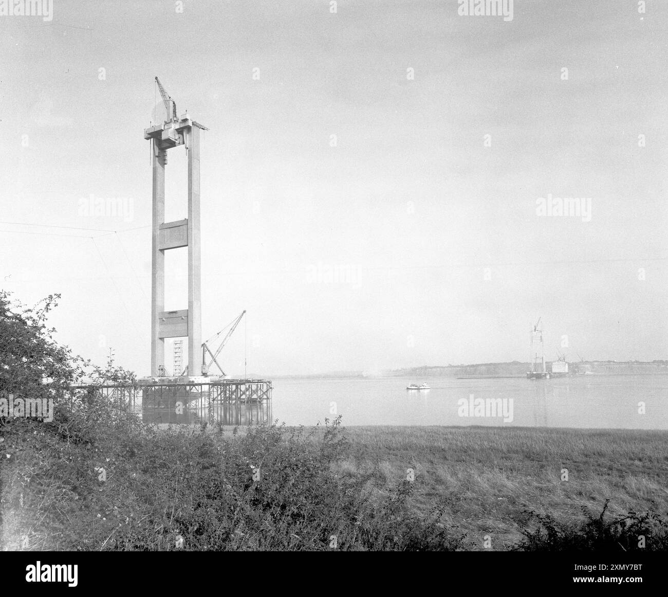 Building the Severn Bridge Stock Photo - Alamy