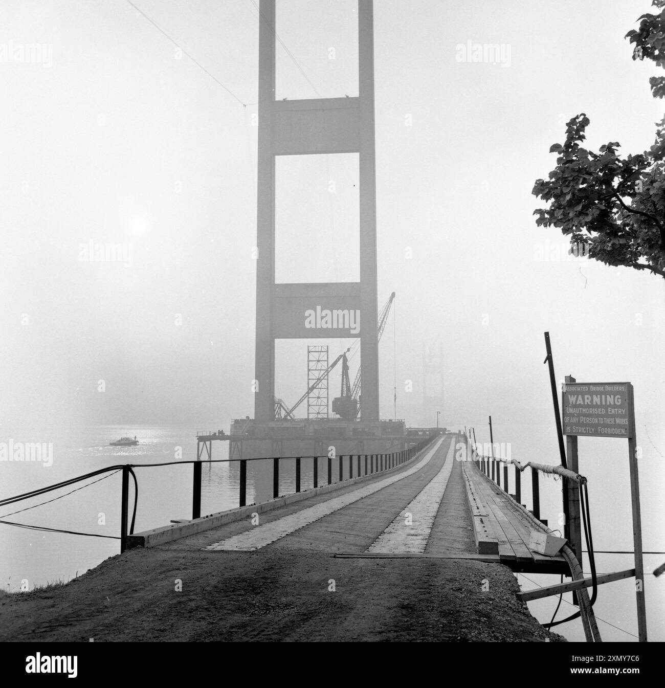 Building the Severn Bridge Stock Photo - Alamy