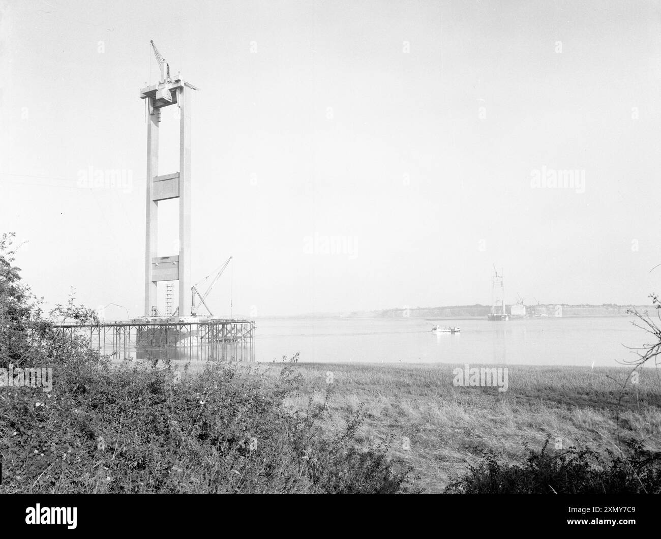 Building the Severn Bridge Stock Photo - Alamy