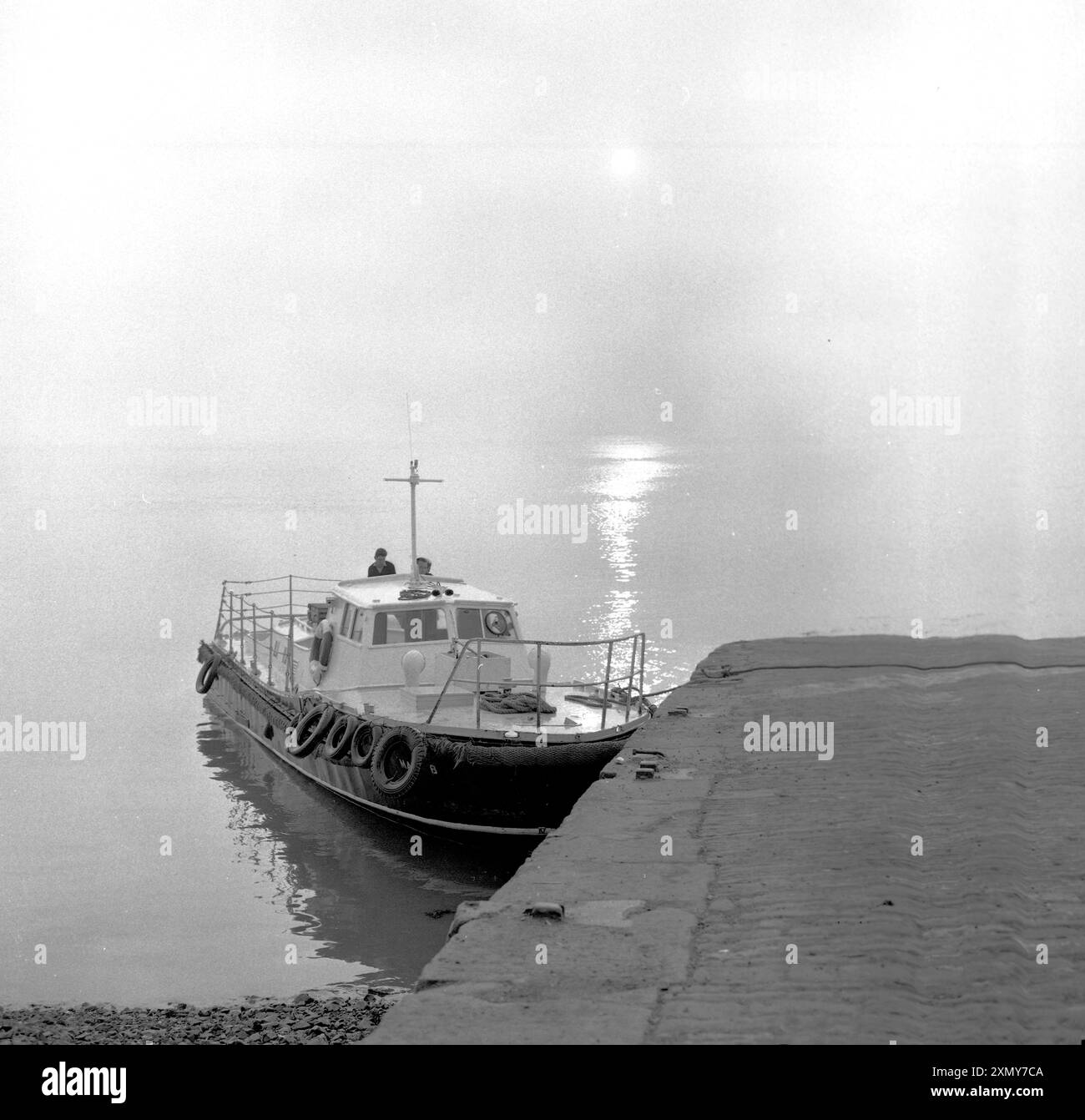Building the Severn Bridge Stock Photo - Alamy