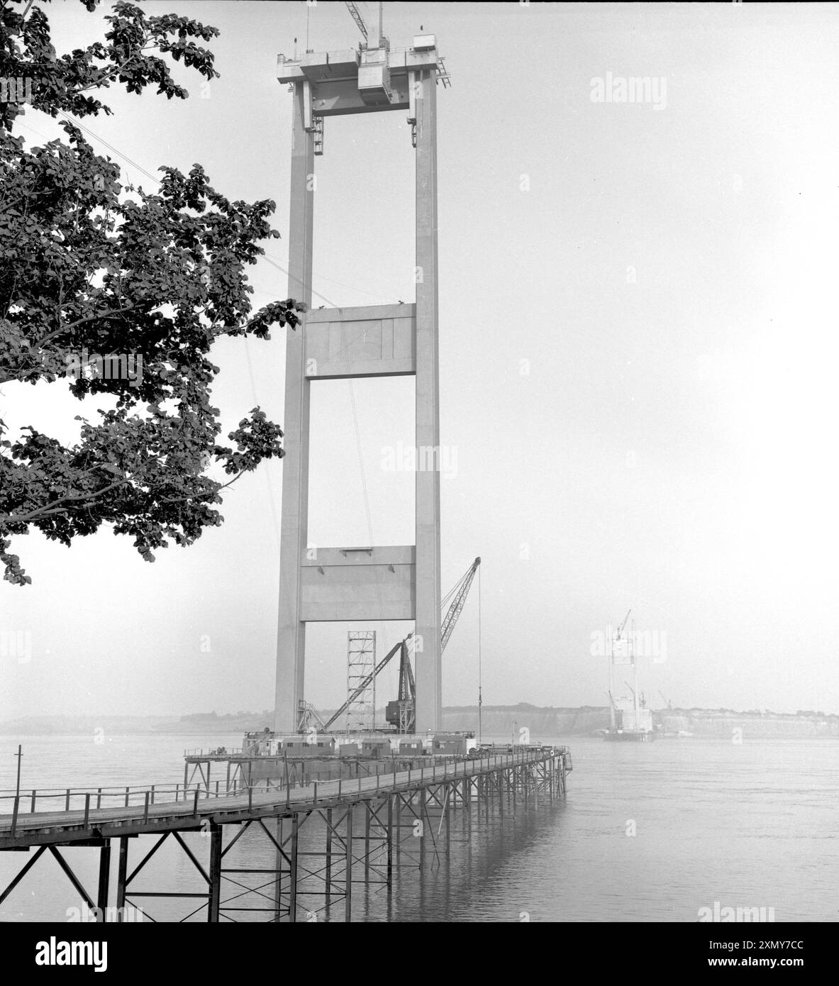 Building the Severn Bridge Stock Photo - Alamy
