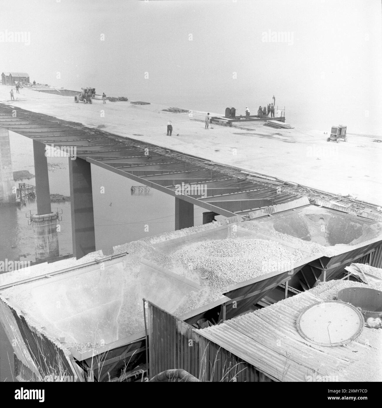 Building the Severn Bridge Stock Photo - Alamy