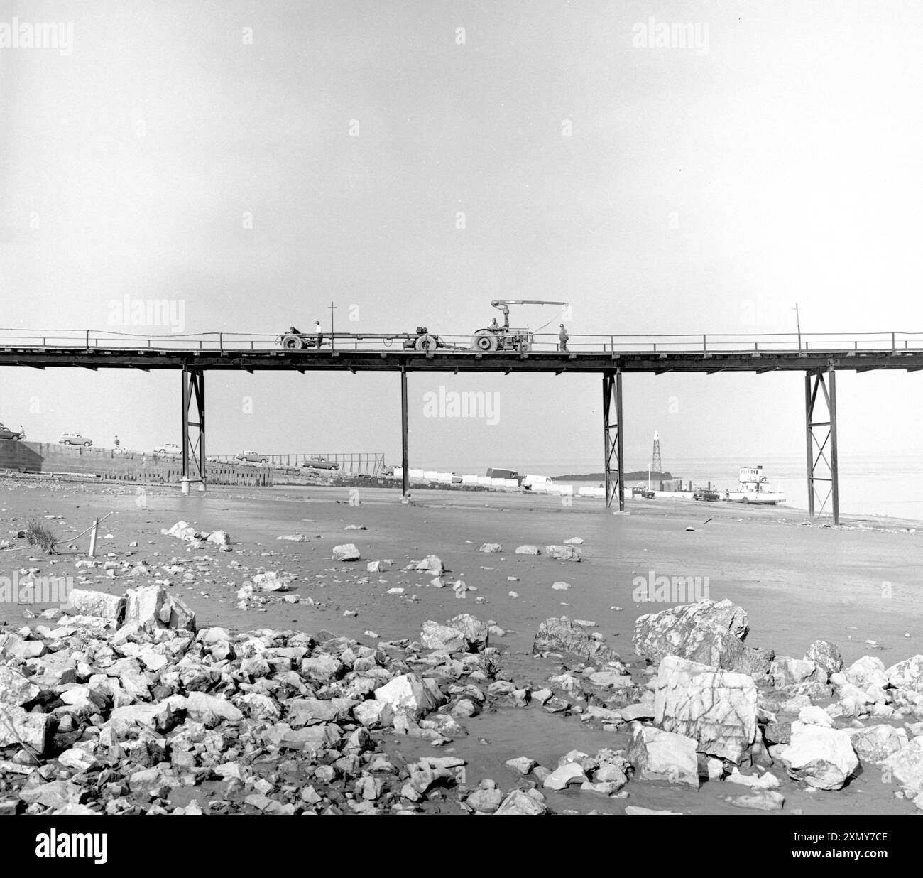 Building the Severn Bridge Stock Photo - Alamy