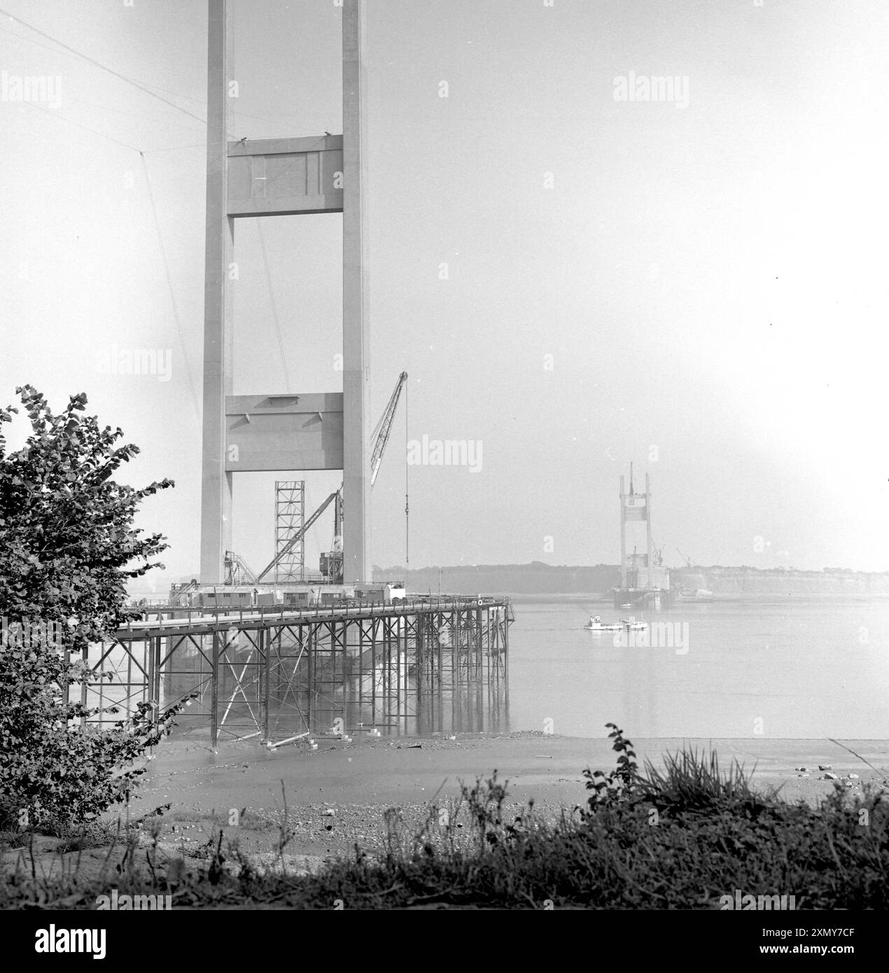 Building the Severn Bridge Stock Photo - Alamy