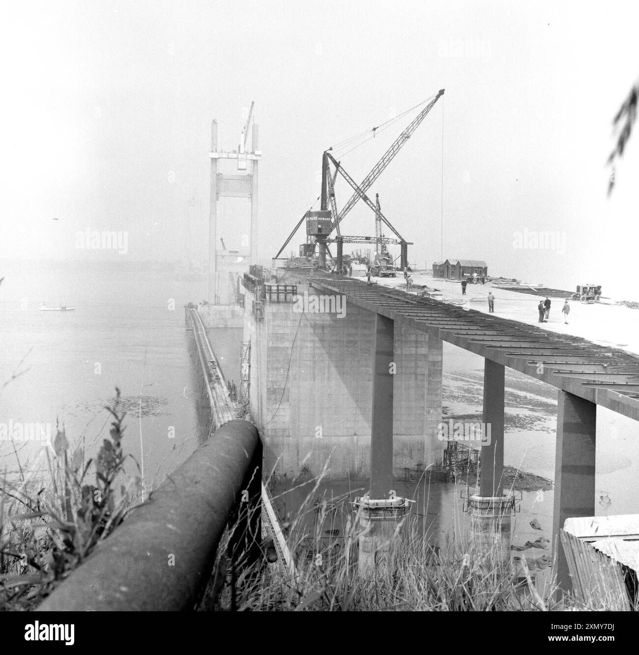 Building the Severn Bridge Stock Photo - Alamy