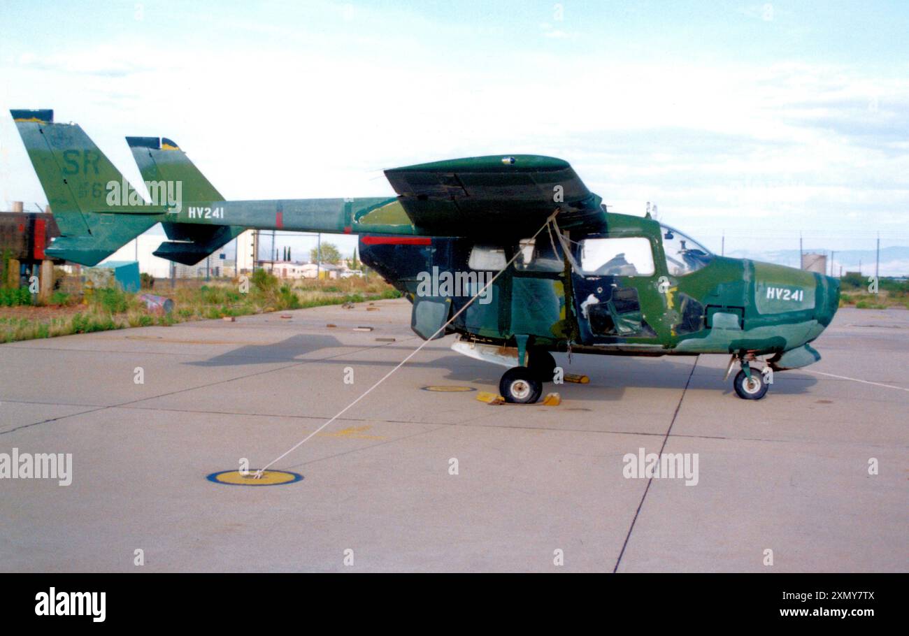 Cessna o 2a hi-res stock photography and images - Alamy