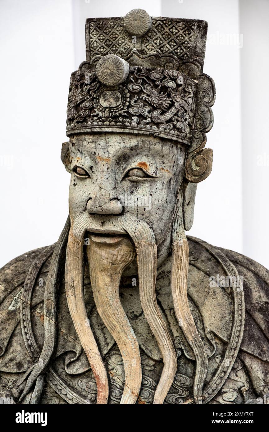 Chinese guardian figure at Wat Pho complex, Bangkok, Thailand Stock ...