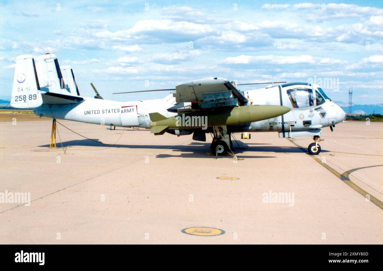 Grumman OV-1D Mohawk 62-5889 Stock Photo - Alamy