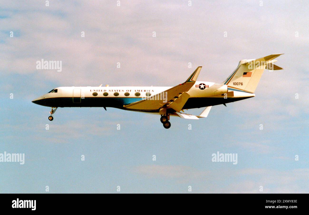 Gulfstream Aerospace C-37A 01-0076 Stock Photo - Alamy