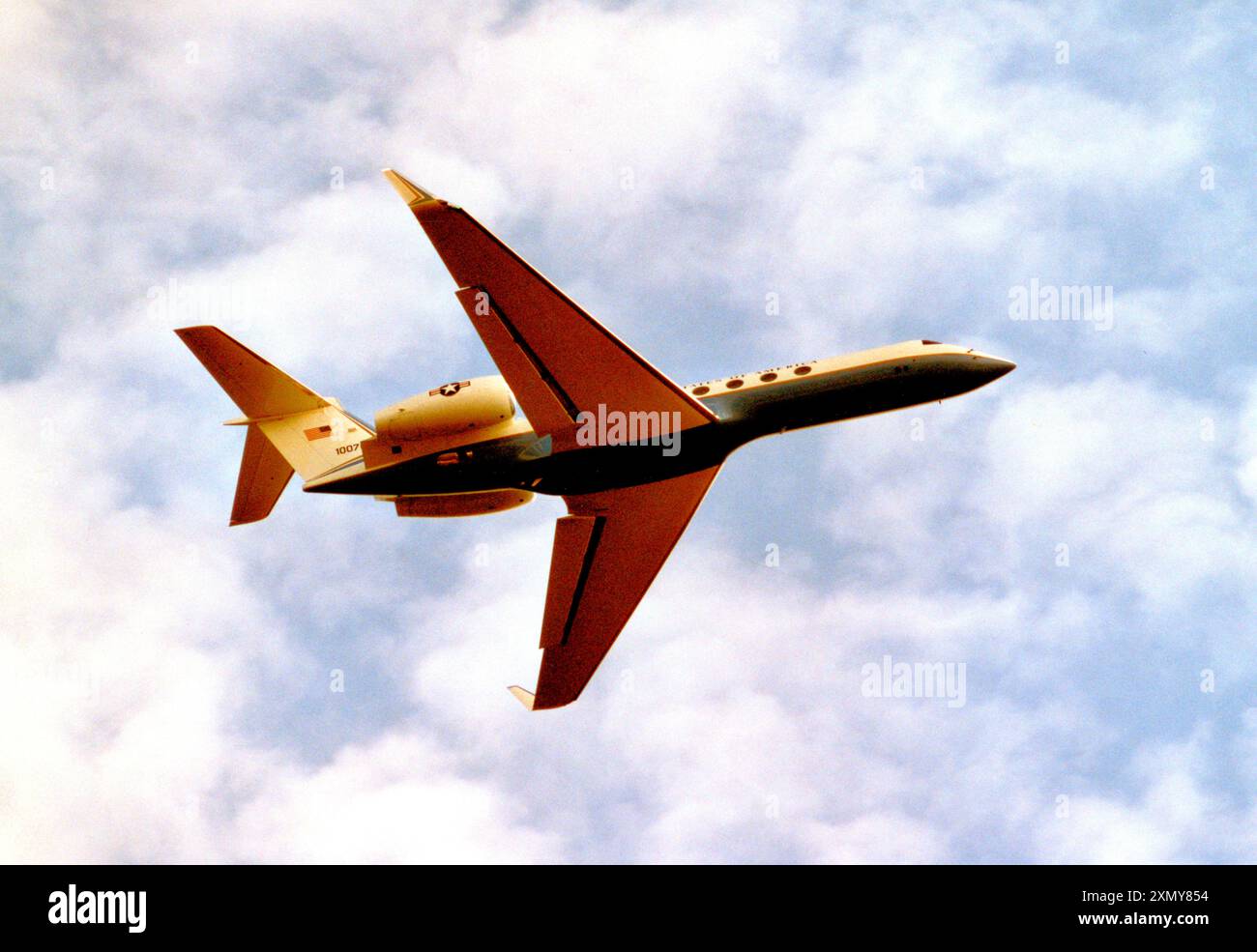 Gulfstream aerospace c 37 hi-res stock photography and images - Alamy