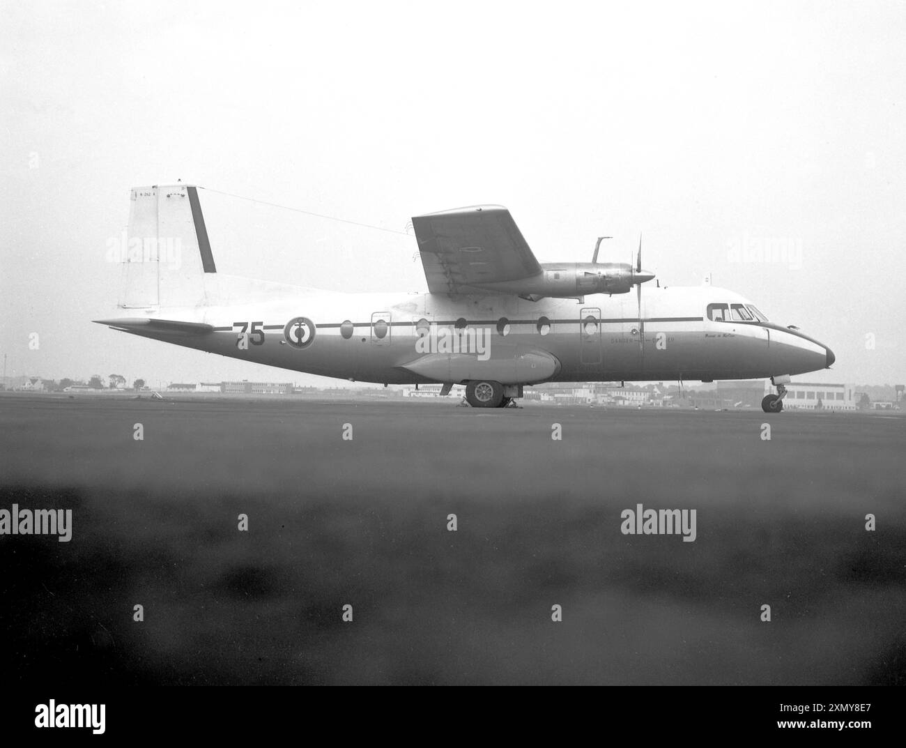 Aerospatiale N.262E Fregate 75 Stock Photo - Alamy