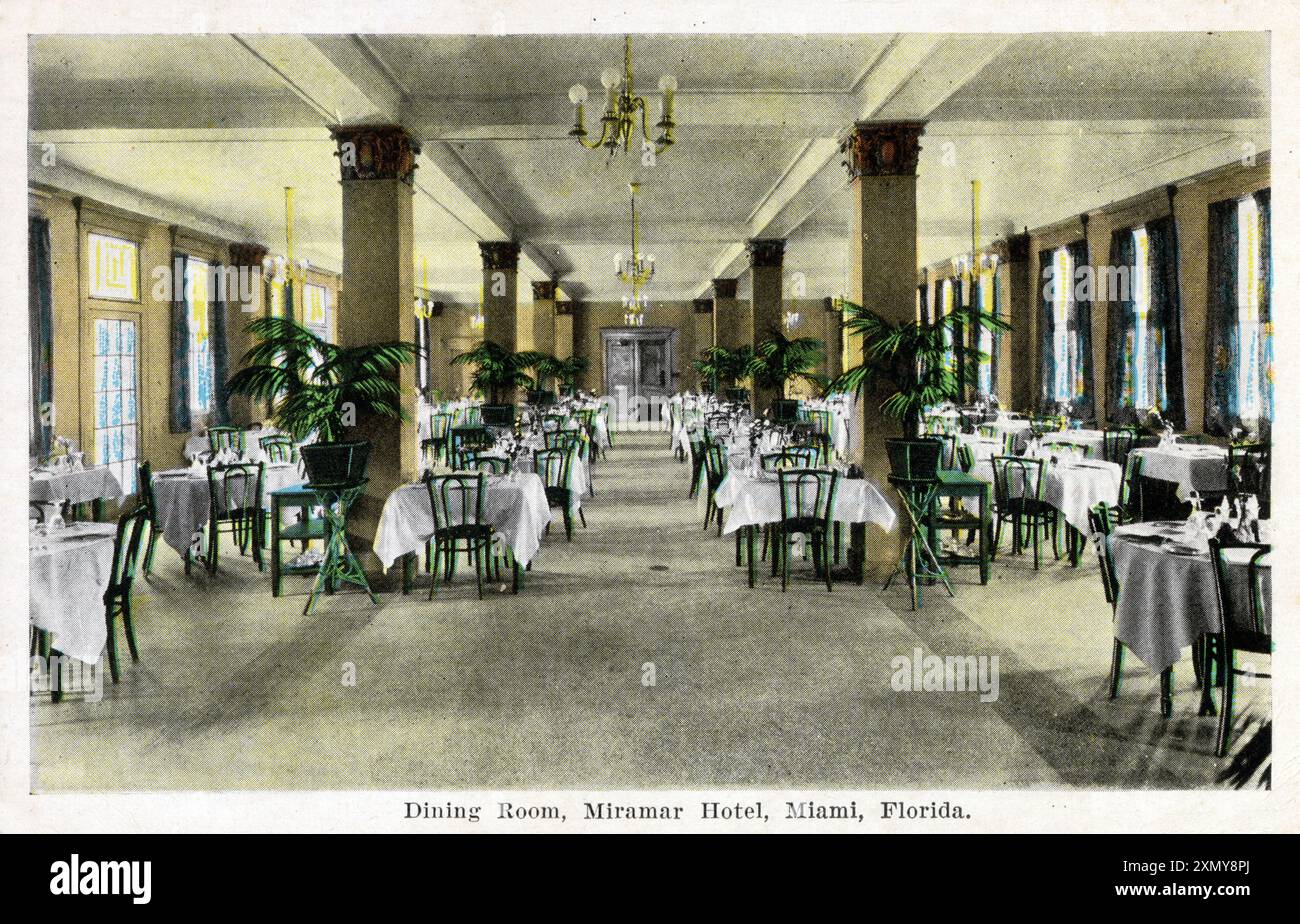 1920s dining room hi-res stock photography and images - Alamy