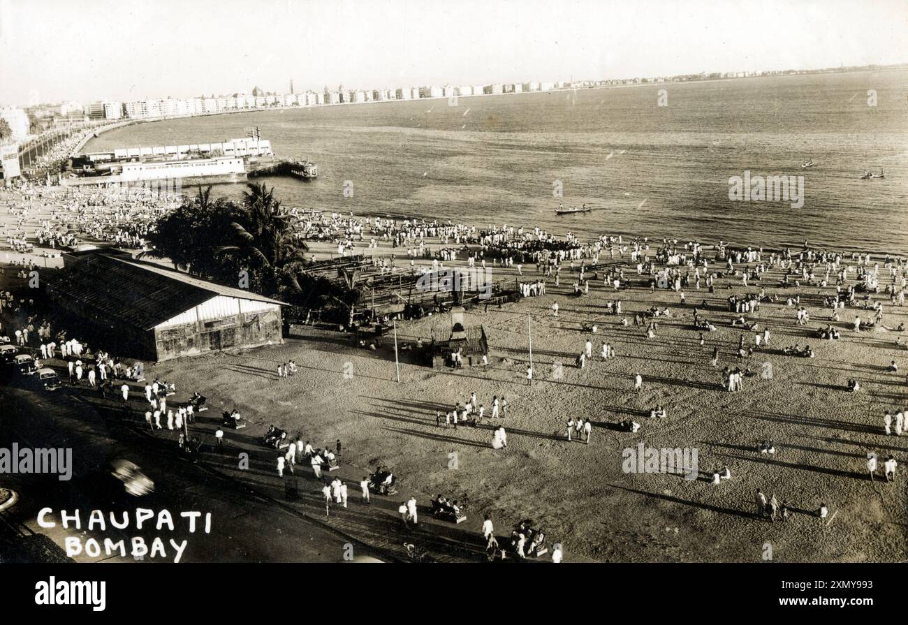 Girgaon Chowpatty Beach, Mumbai, India Stock Photo - Alamy