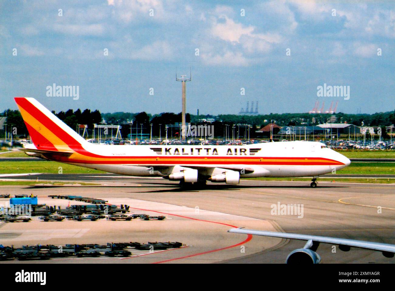Boeing 747 wing hi-res stock photography and images - Alamy