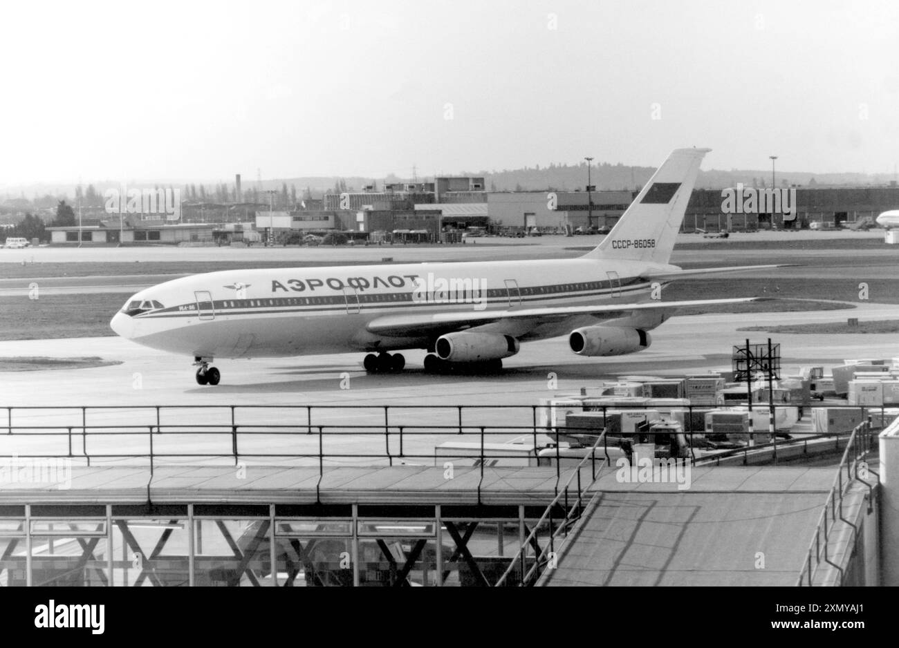 Ilyushin il 86 hi-res stock photography and images - Alamy