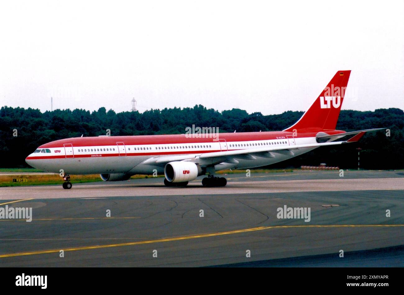 Airbus A330-223 D-ALPA Stock Photo - Alamy