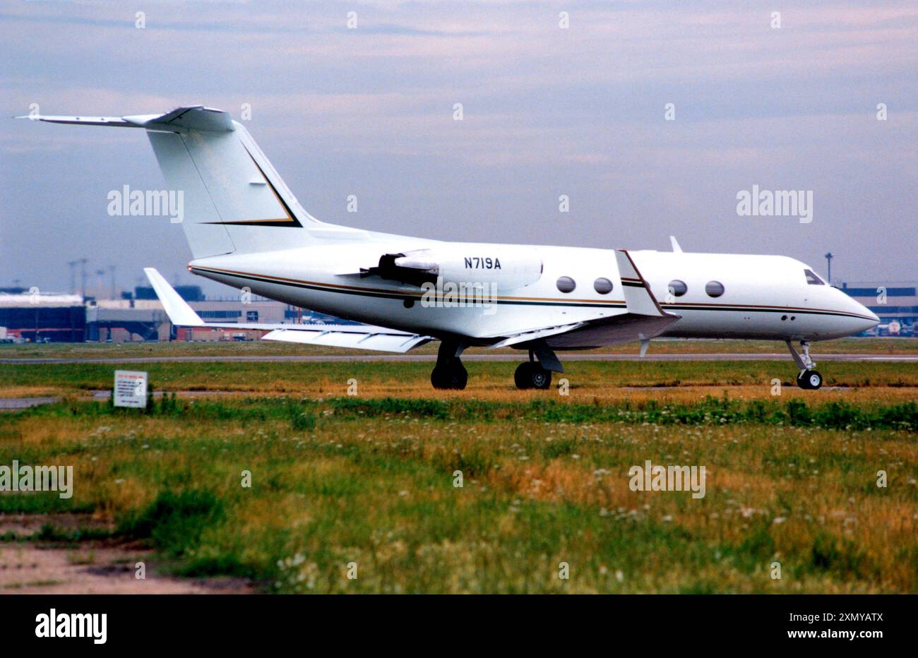 Gulfstream iii hi-res stock photography and images - Alamy