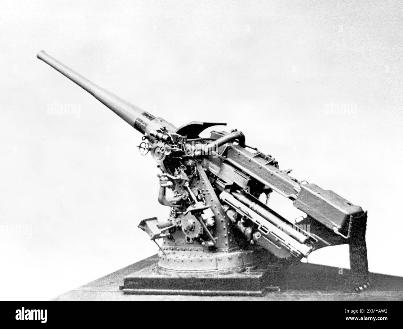 Naval anti-aircraft gun Stock Photo - Alamy