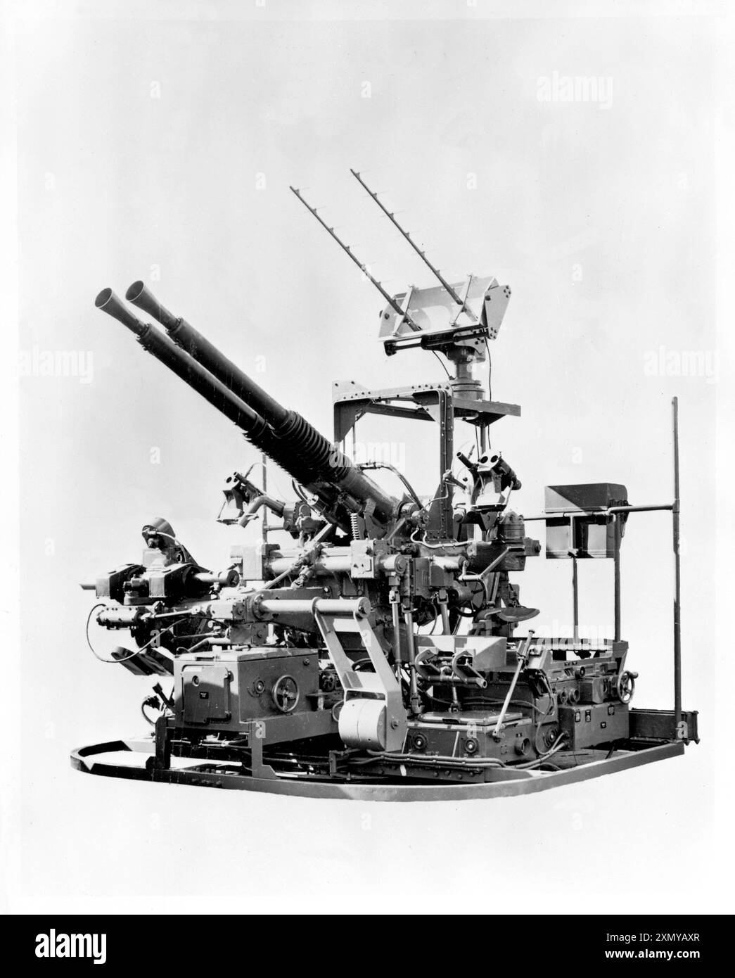 Bofors 40 mm Mark IV twin mount Stock Photo - Alamy