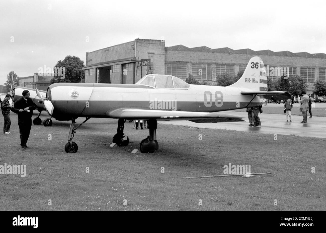 Yakovlev Yak-18PM 08 Yellow Stock Photo - Alamy