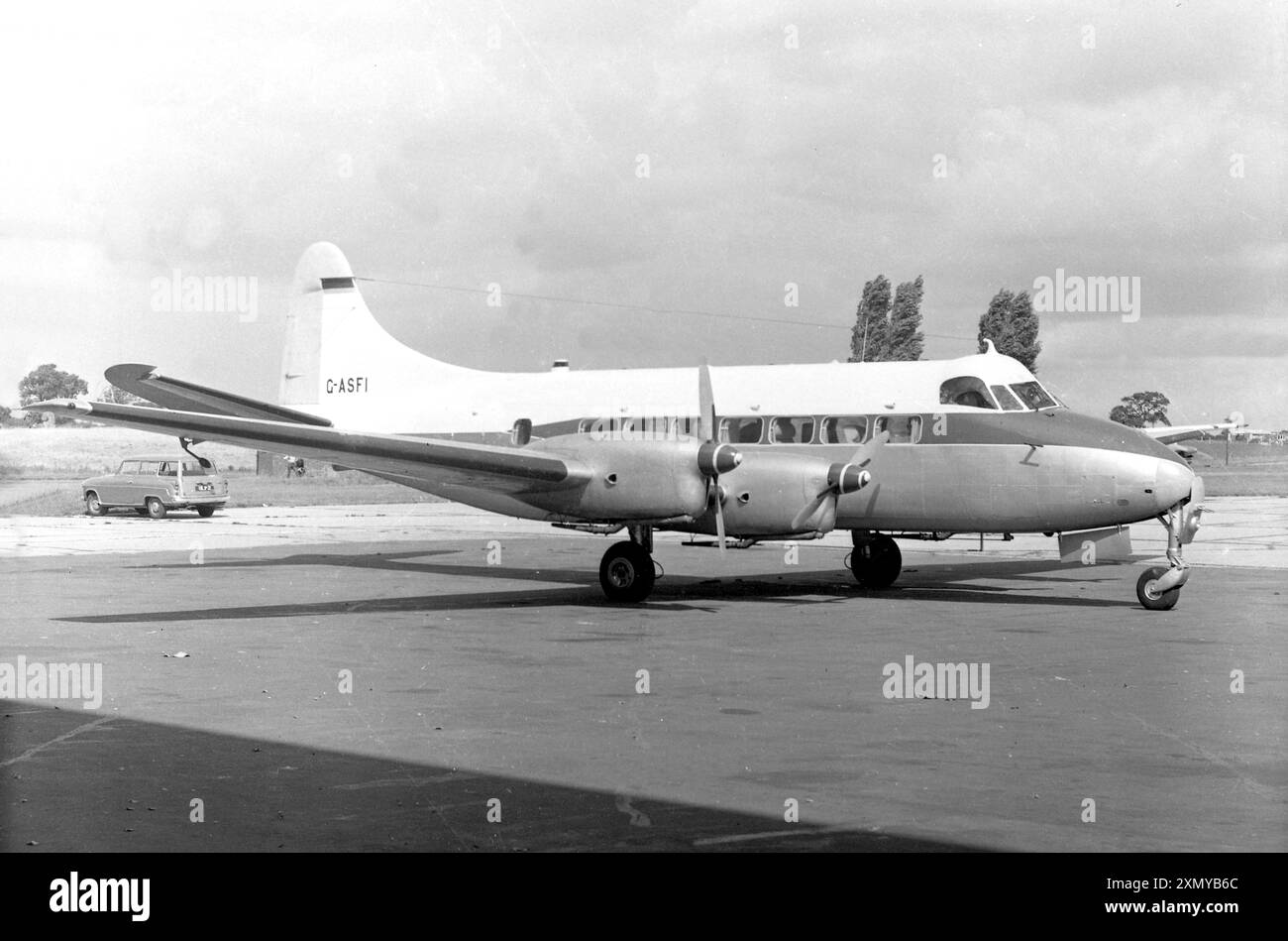 de Havilland DH.114 Heron 2D G-ASFI Stock Photo - Alamy