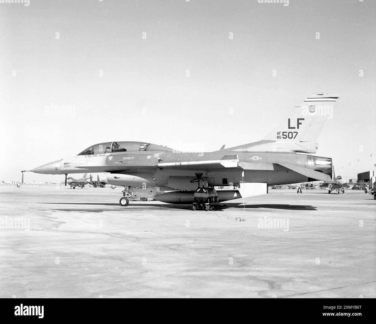 General Dynamics F-16D Fighting Falcon 85-1507 Stock Photo - Alamy