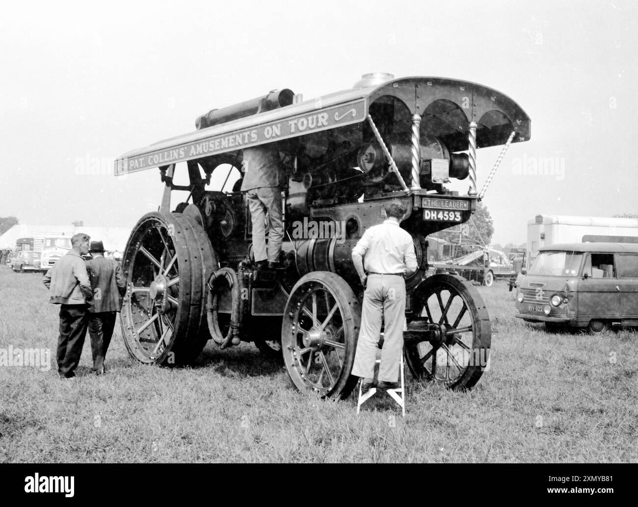 Traction engine 1960s hi-res stock photography and images - Alamy