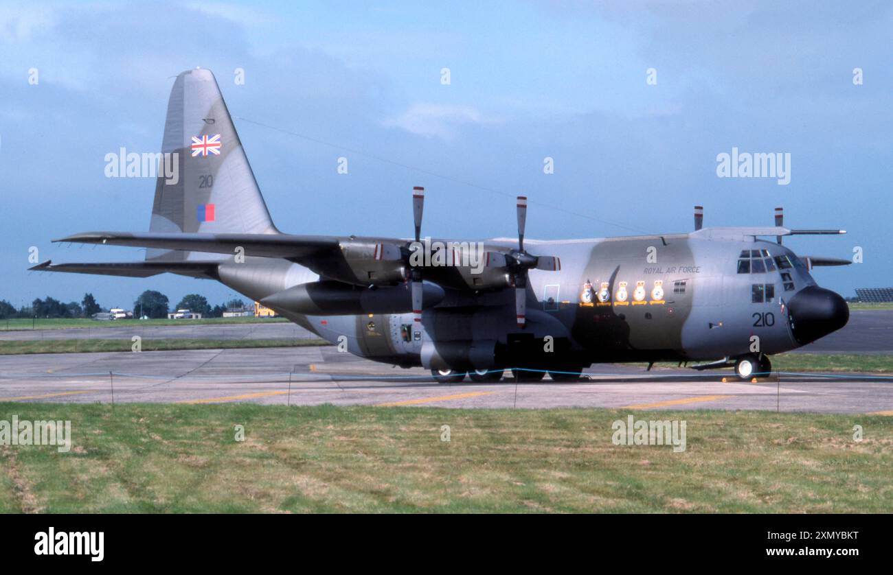Raf c 130 hercules hi-res stock photography and images - Alamy