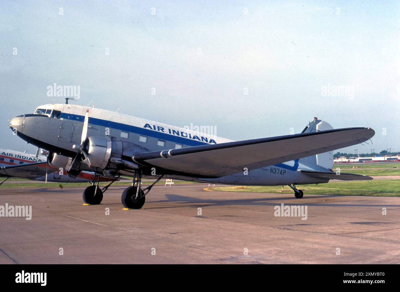 Douglas C-117C N37AP Stock Photo - Alamy