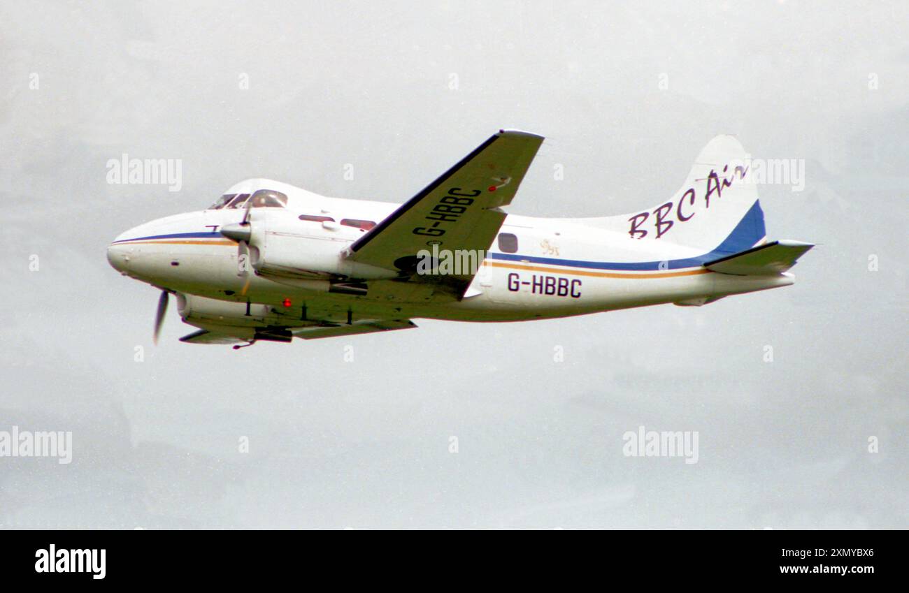 de Havilland DH.104 Dove 8A G-HBBC Stock Photo - Alamy