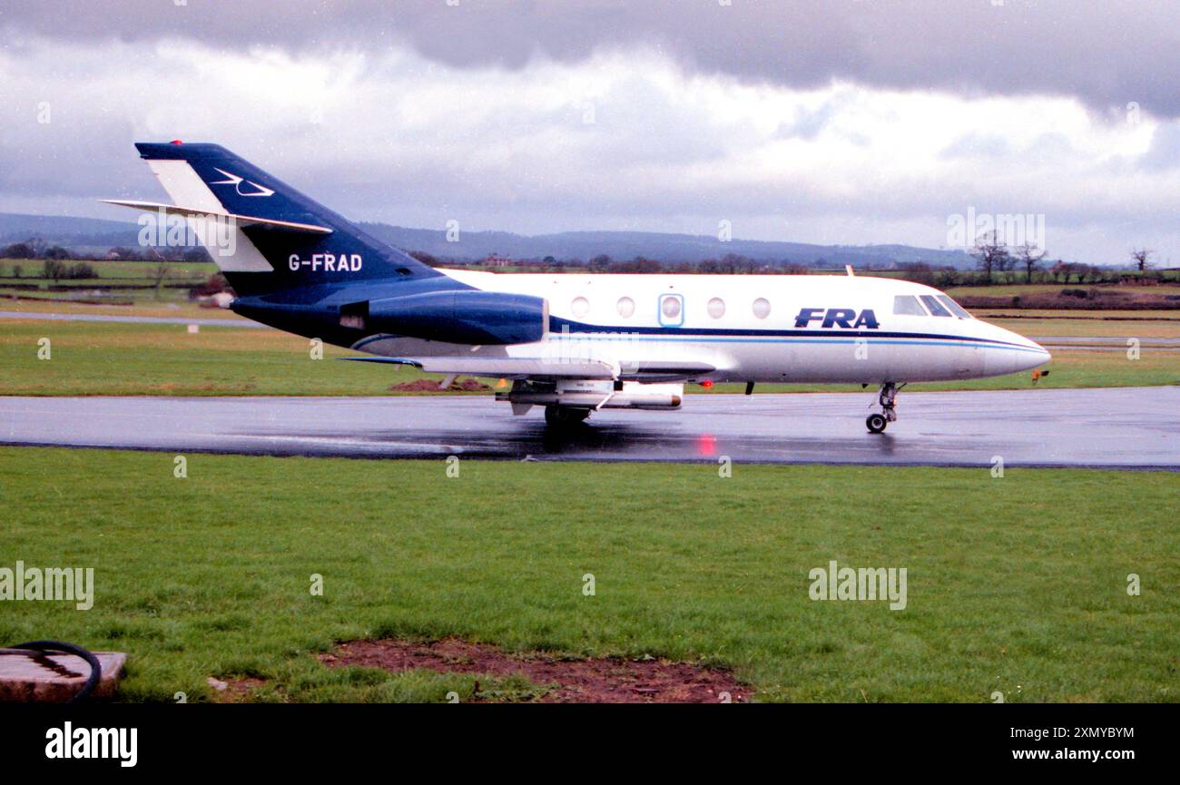 Falcon flight simulator hi-res stock photography and images - Alamy