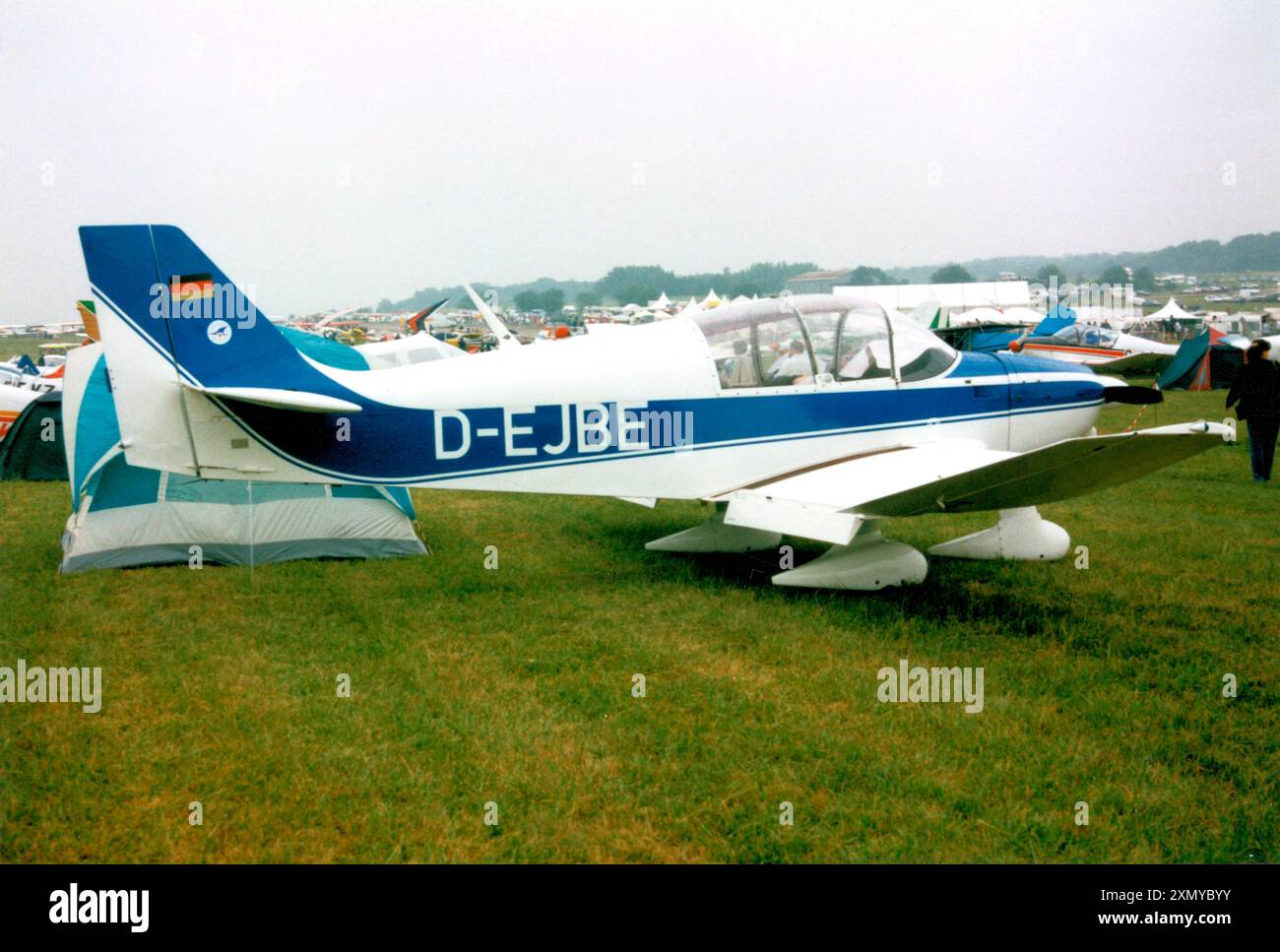 Cea robin hi-res stock photography and images - Alamy