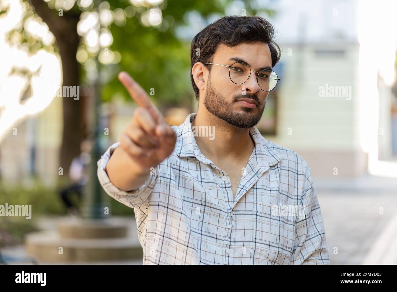 No gesture head shake young hi-res stock photography and images - Alamy