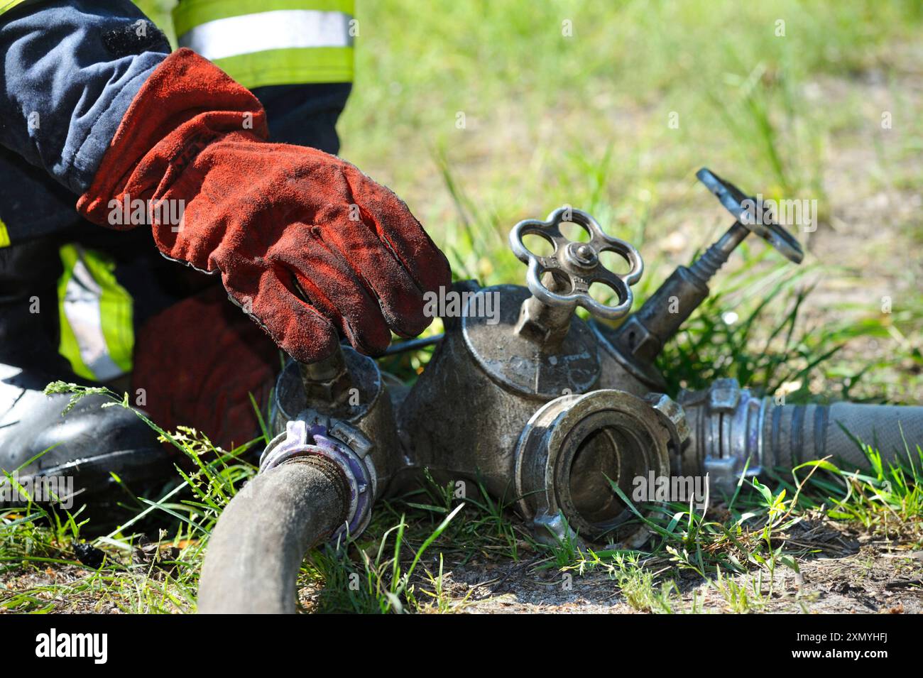 Hand pump fire engine hi-res stock photography and images - Alamy