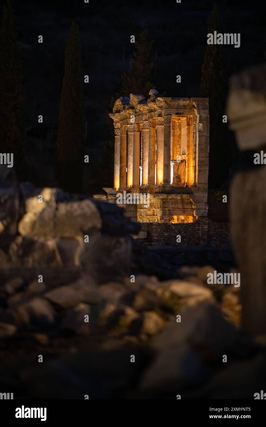 Celsus library in the Ancient City of Ephesus with its magnificent view ...