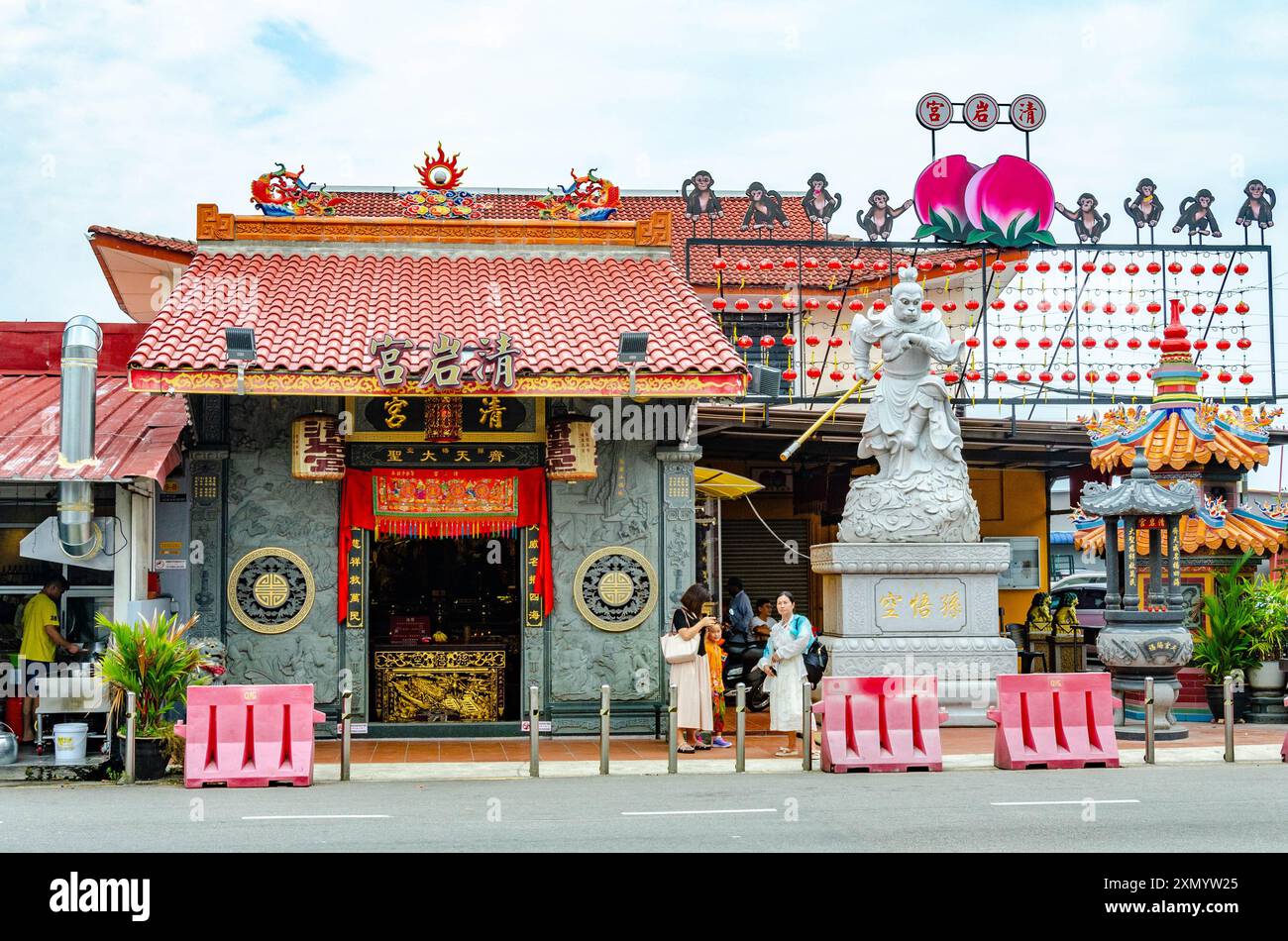 Temple of The Monkey God on Pengkalan Weld in George Town, Penang ...