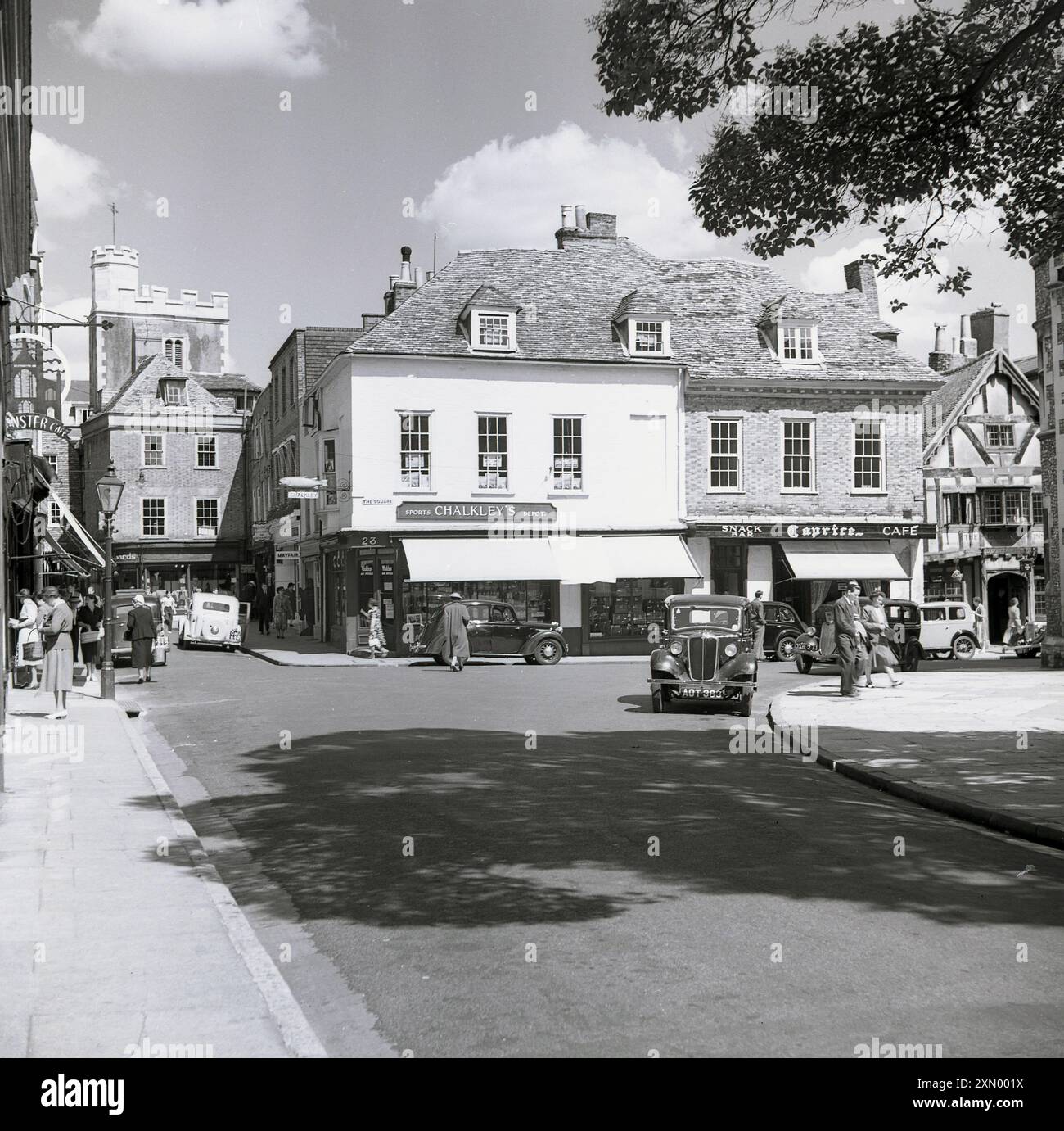 1950s, historical, The Square, Minehead, Devon, England, UK, Chalkley's ...