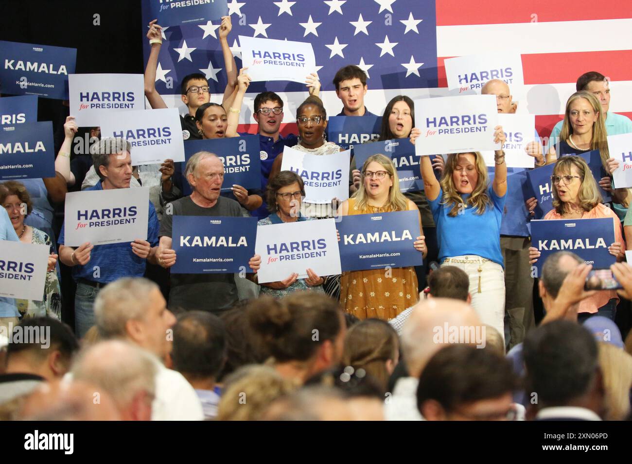 July 29, 2024: Governors Josh Shapiro and Gretchen Whitmer pictured at ...