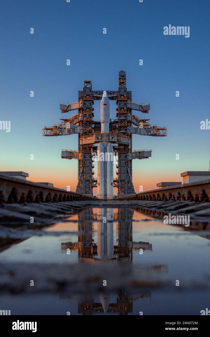 Angara A5 (Russian: Ангара-А5), is a Russian expendable heavy lift ...