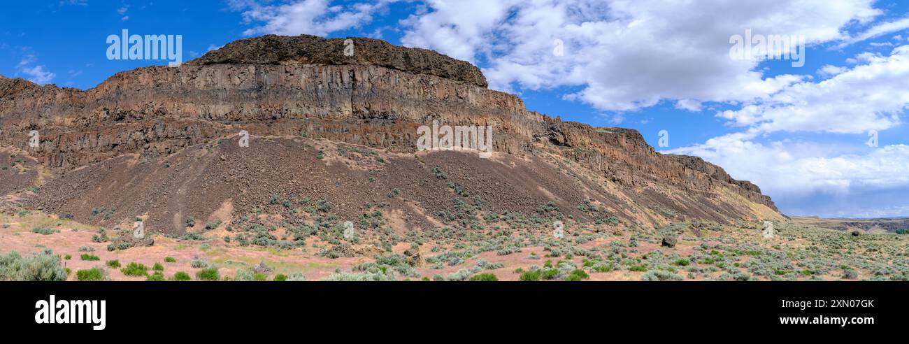 Panorama of the basalt cliffs along the Columbia River near Vantage in ...