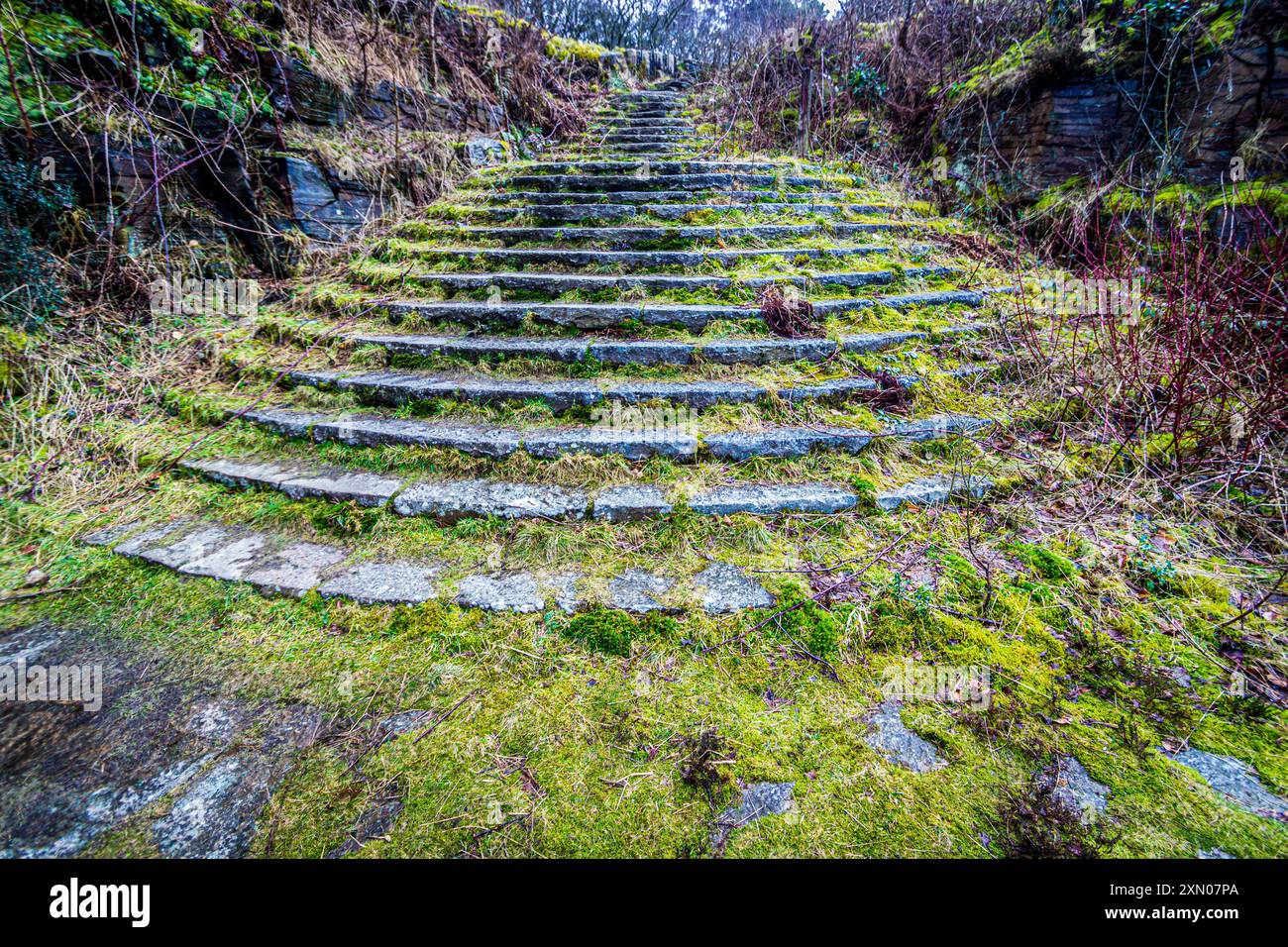 Flight of stone steps hi-res stock photography and images - Alamy