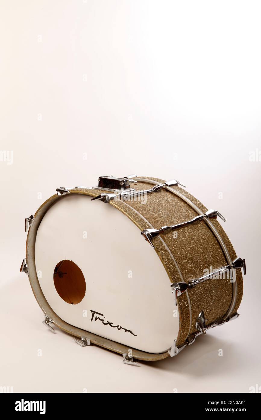 Trixon eliptical Bass Drum, legendary unique elliptical / ellipsoid ...