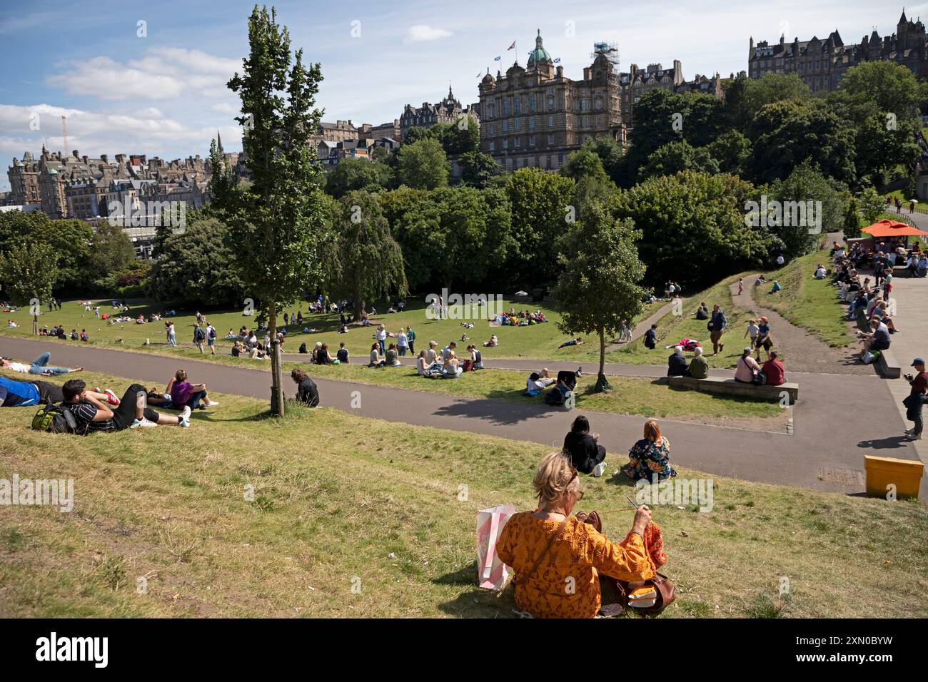 Edinburgh, city centre, Scotland, UK. 30 July 2024. Summer in the city ...