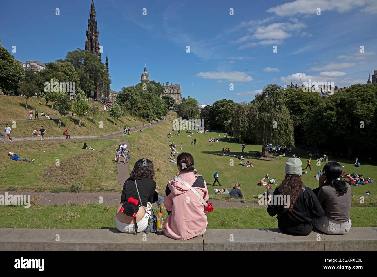 Edinburgh, city centre, Scotland, UK. 30 July 2024. Summer in the city ...